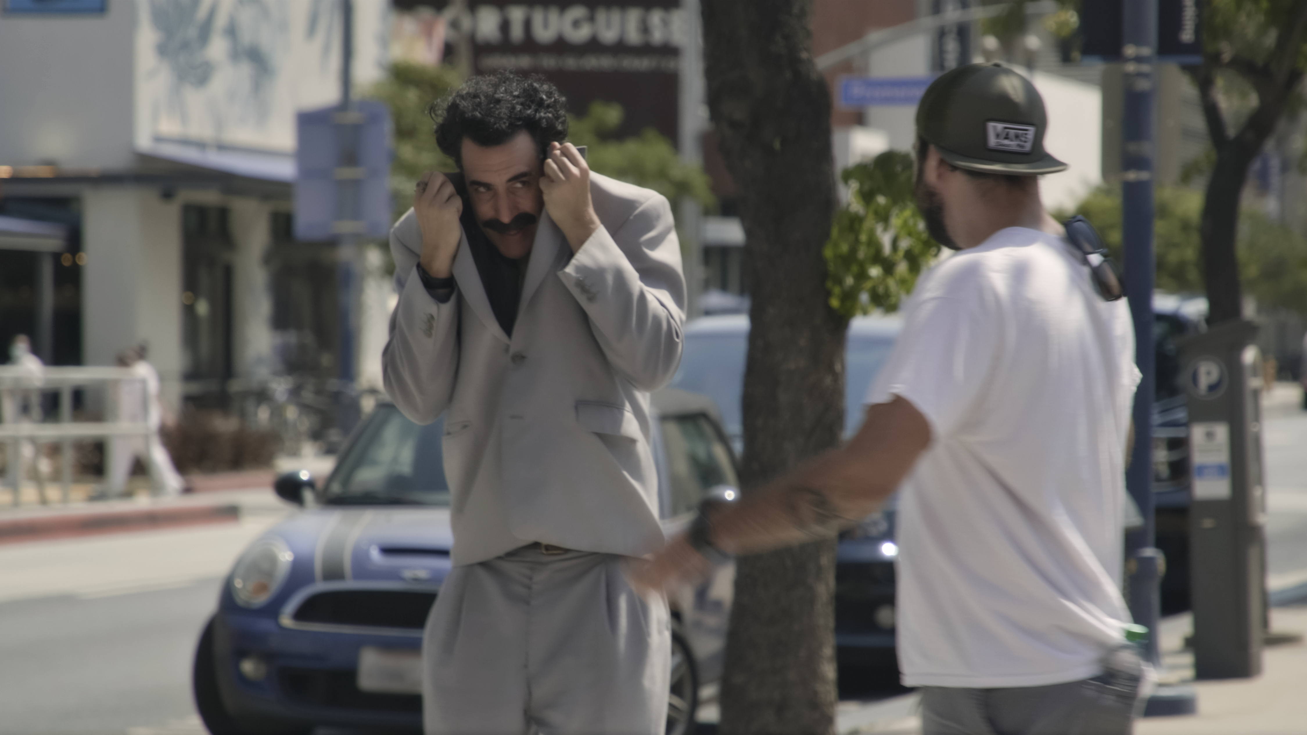 AwardsWatch - Film Review: ‘Borat 2’ is some good, some no, but more ...